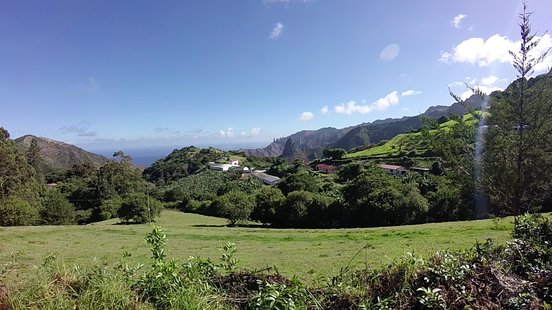 Visiting St Helena Island and the Whale Sharks – SAILING ALONE ON S/Y ...